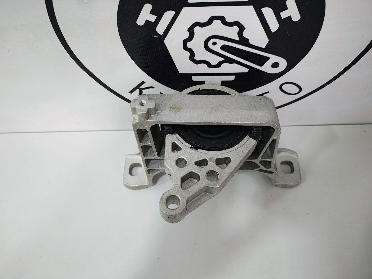 Опора двигателя гидравлическая передняя правая мазда 3 бк MAZDA 3 (BK) (02-09)