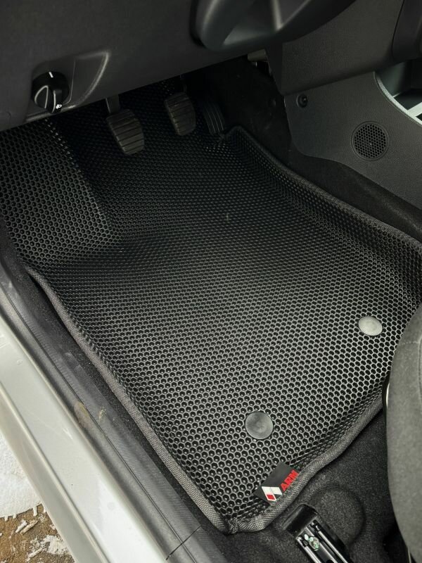 Коврики для автомобиля Лада Ларгус 2024 с большими бортиками Largus