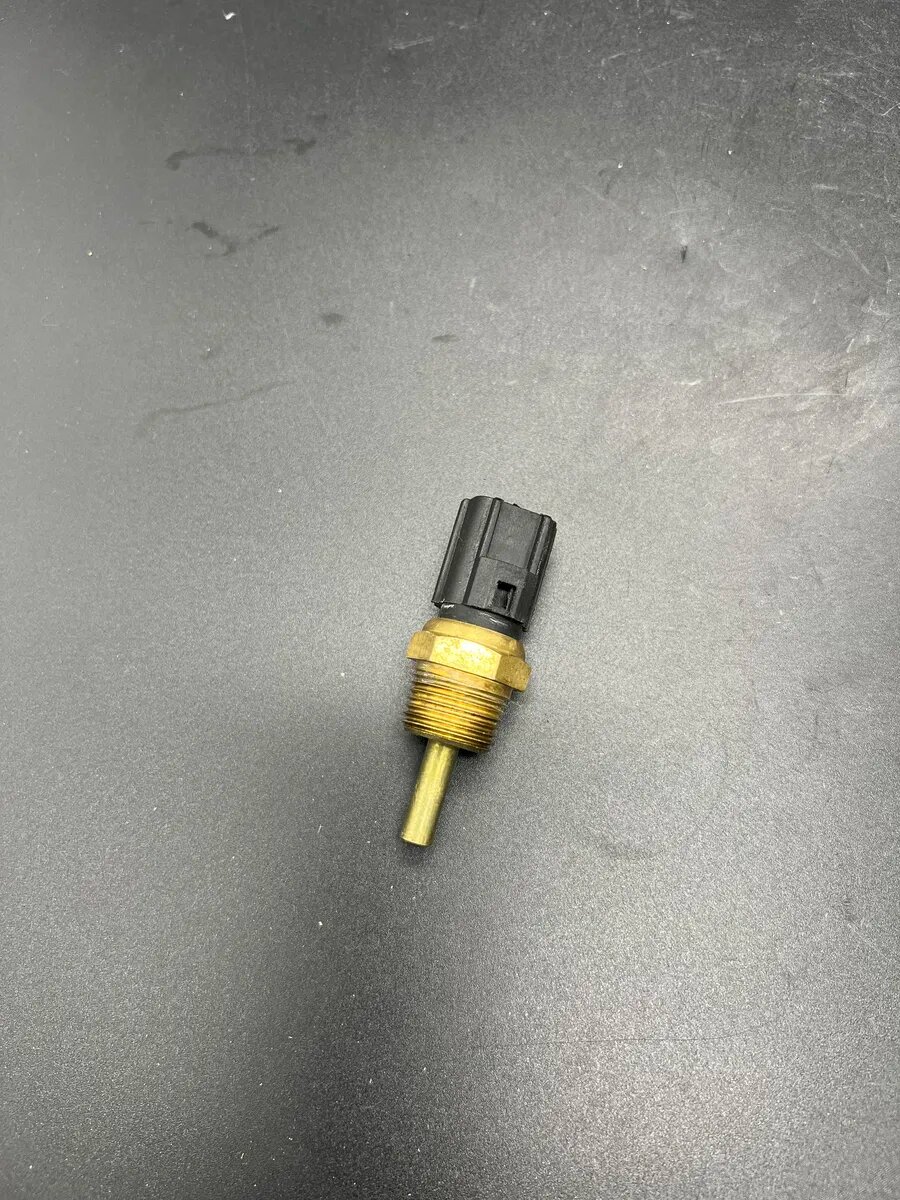 Датчик температуры охлаждающей жидкости Контрактный Suzuki