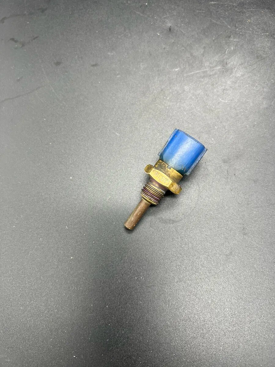 Датчик температуры охлаждающей жидкости Контрактный Nissan