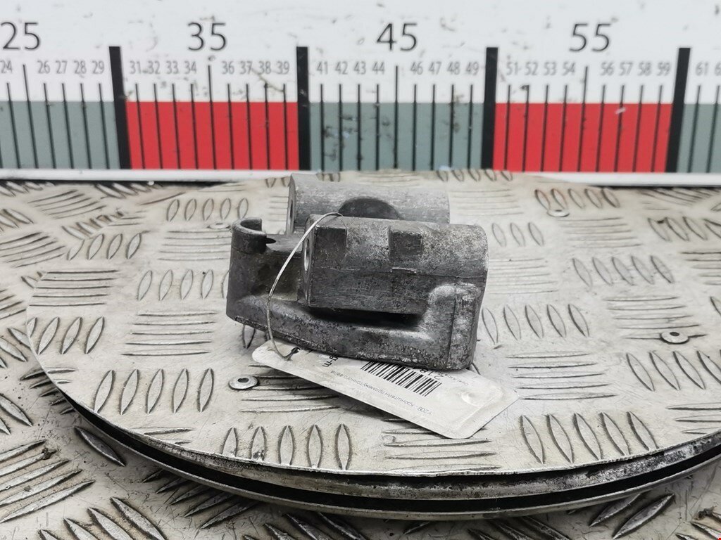 Кронштейн промежуточного вала Opel Astra H арт. 2184458