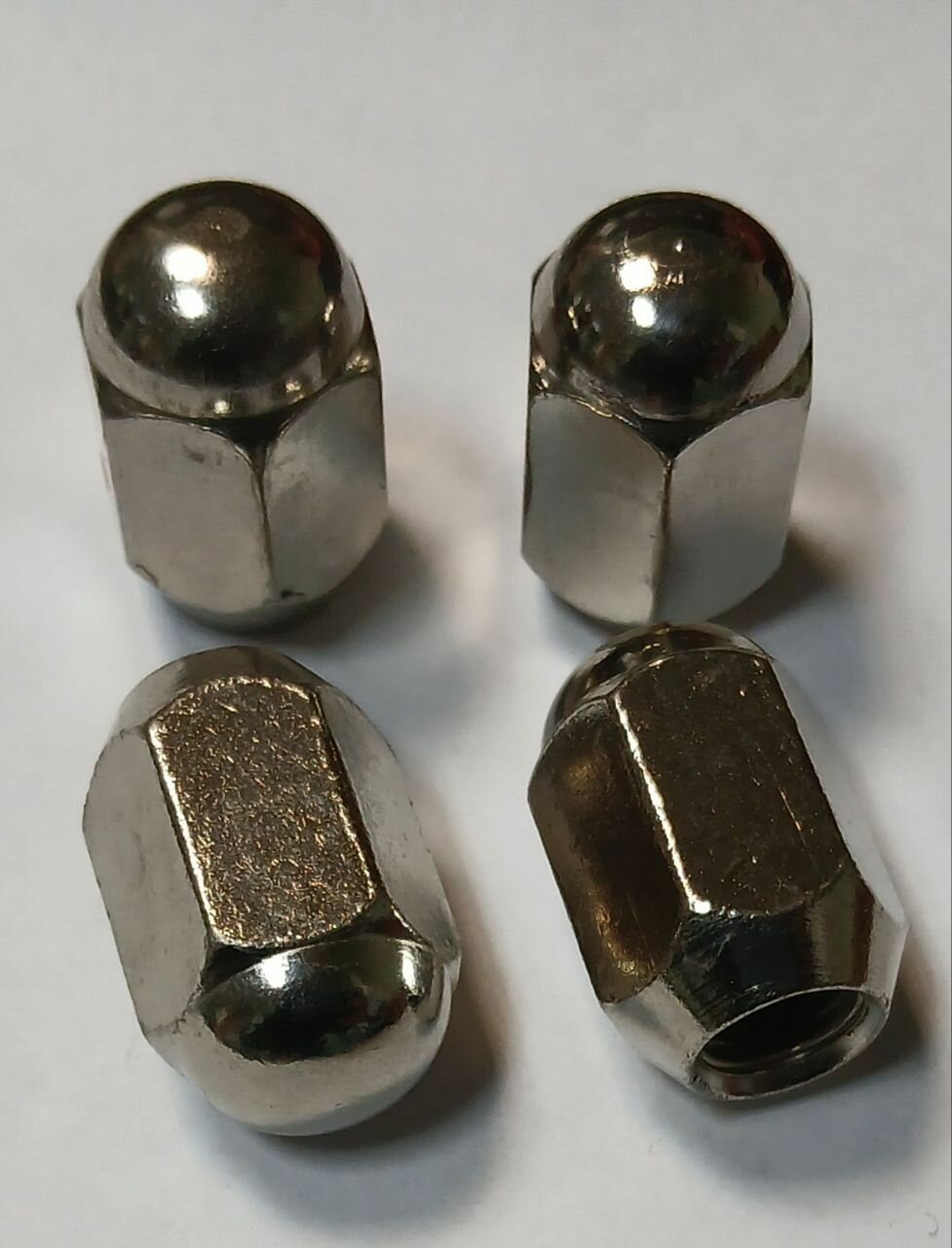 Гайка колеса М10х1,25 закрытая Хром (4шт)