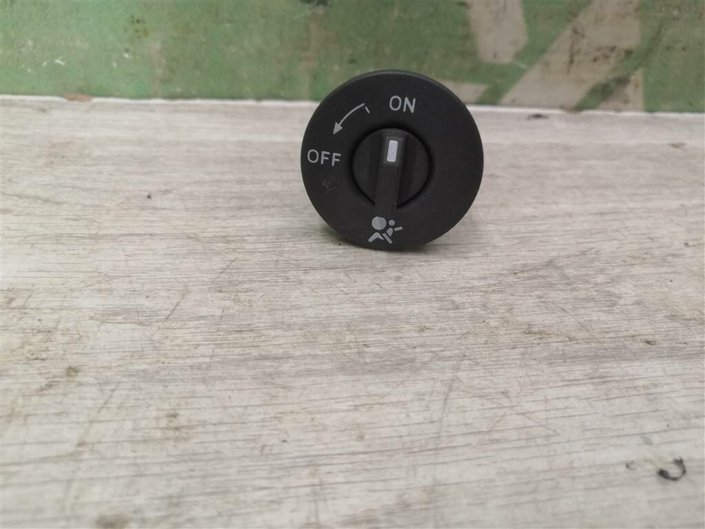 Выключатель LADA VESTA 15-19