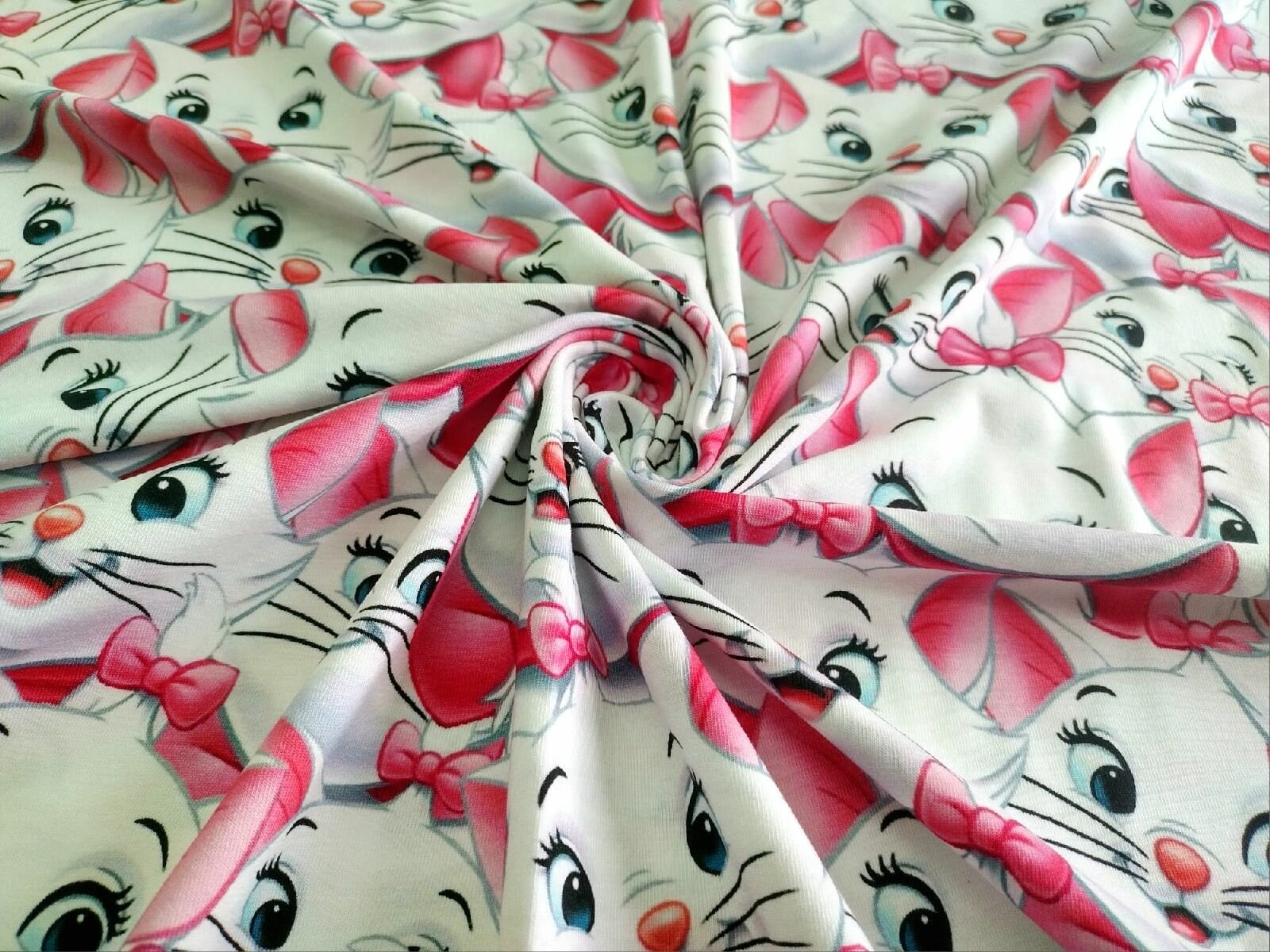 Трикотаж кулирка с лайкрой "Кошечка Мари", 1 метр, ширина 180 см