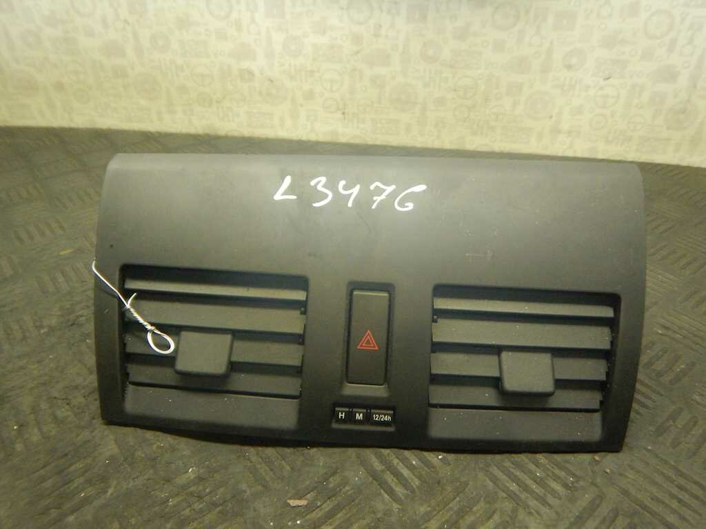 Дефлектор обдува салона Mazda 3 BL BDG755210C арт. 353233