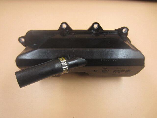 Маслоотделитель сапун совместим с Nissan Infiniti FX30 / Nissan Navara D40 / Nissan Pathfinder R51 1105000Q0E