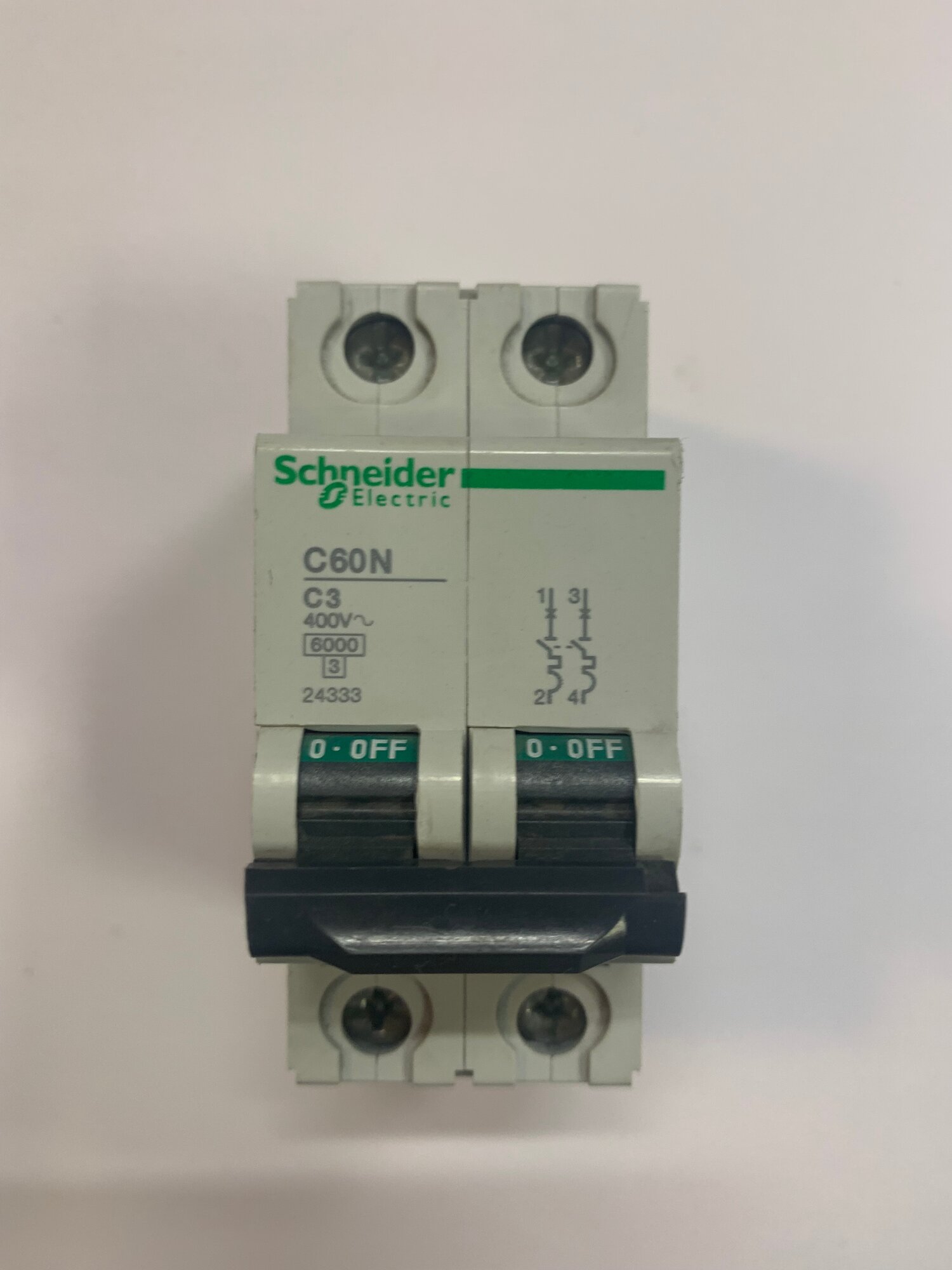 Автоматический выключатель Schneider Electric серия C60N, 2 полюса, 3 ампера, кривая C