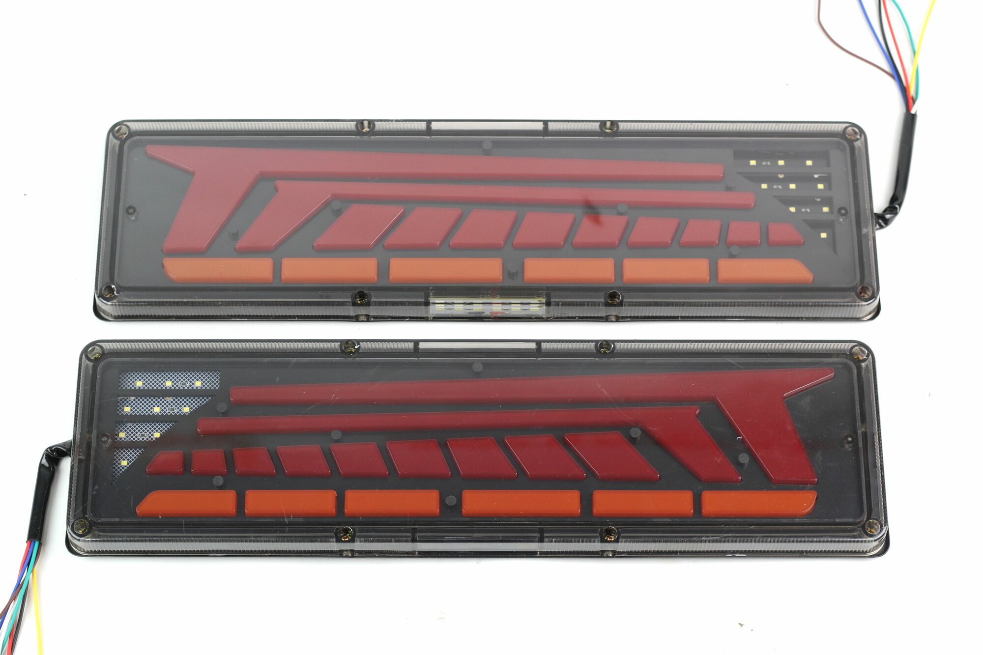 Фонарь задний универсальный для а/м ГАЗ, Камаз (комплект 2 шт) W0052