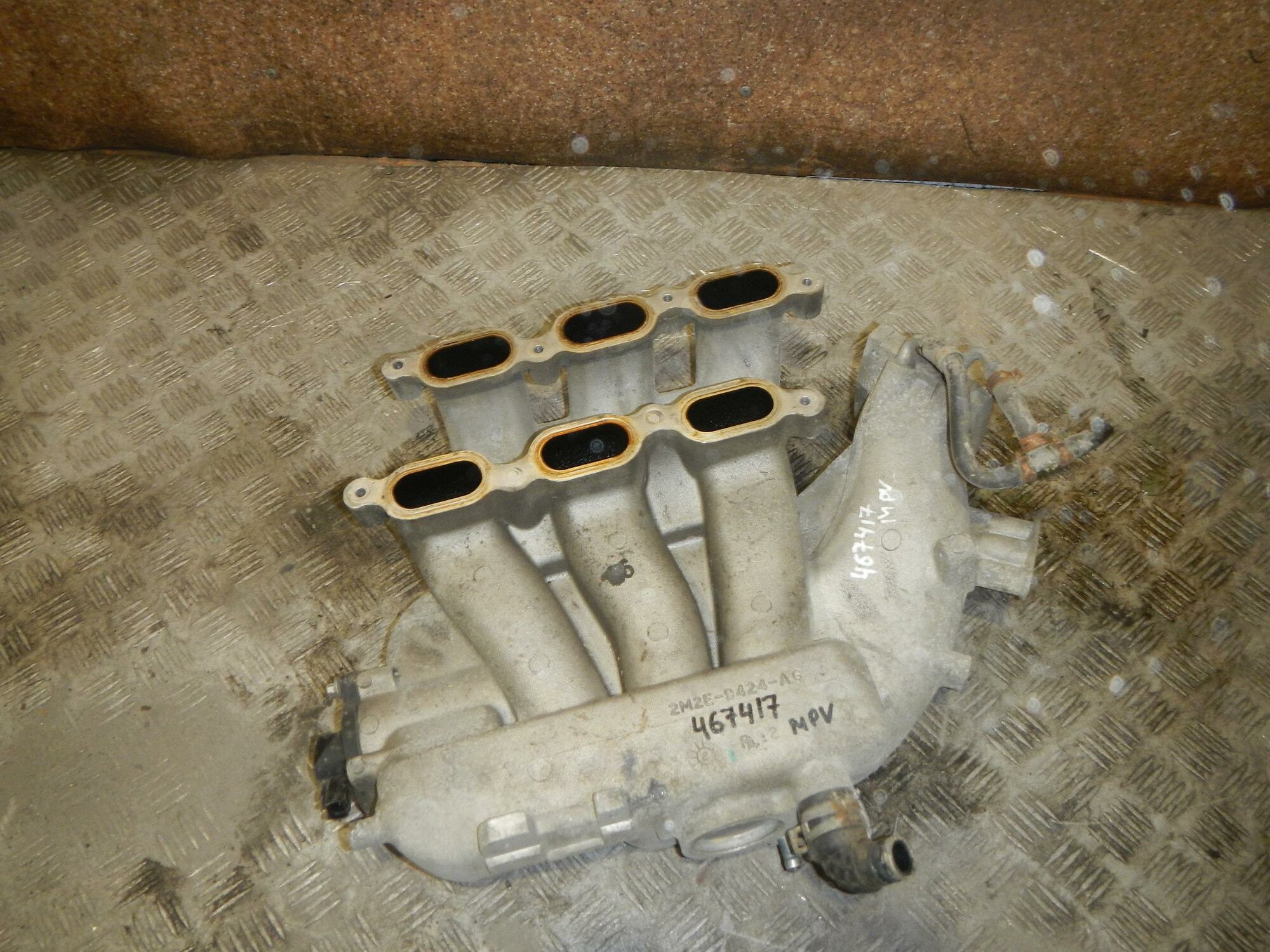 Б/У Коллектор впускной, Mazda (Мазда)-MPV II (LW) (99-06) MAZDA MPV II (LW) (99-06) AJ/3.0. Без повреждений. 467417 MAZDA...