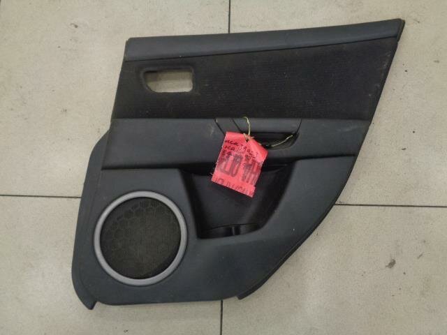 Обшивка двери задней правой от Mazda 3 bk 2003-2009