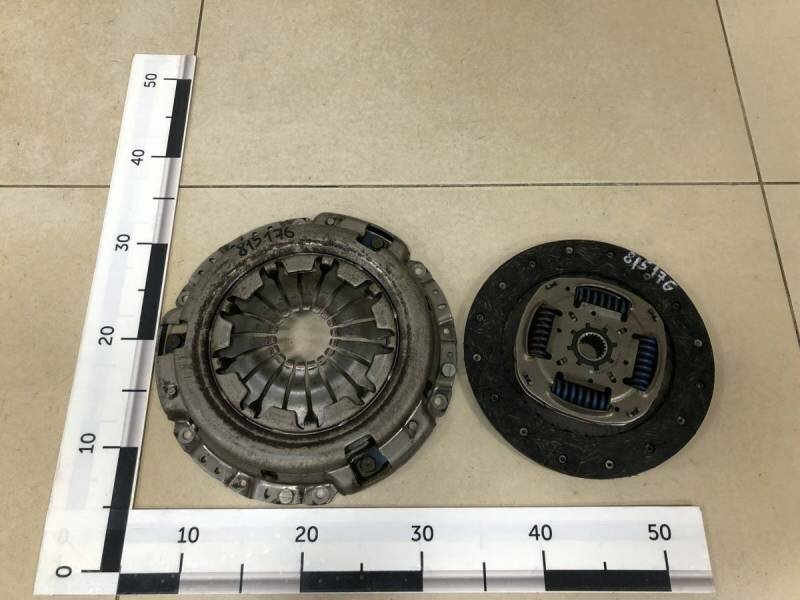 Корзина сцепления Nissan Terrano D10 2014 кат.номер: 3021000Q2B 3010000Q2C 8201551522