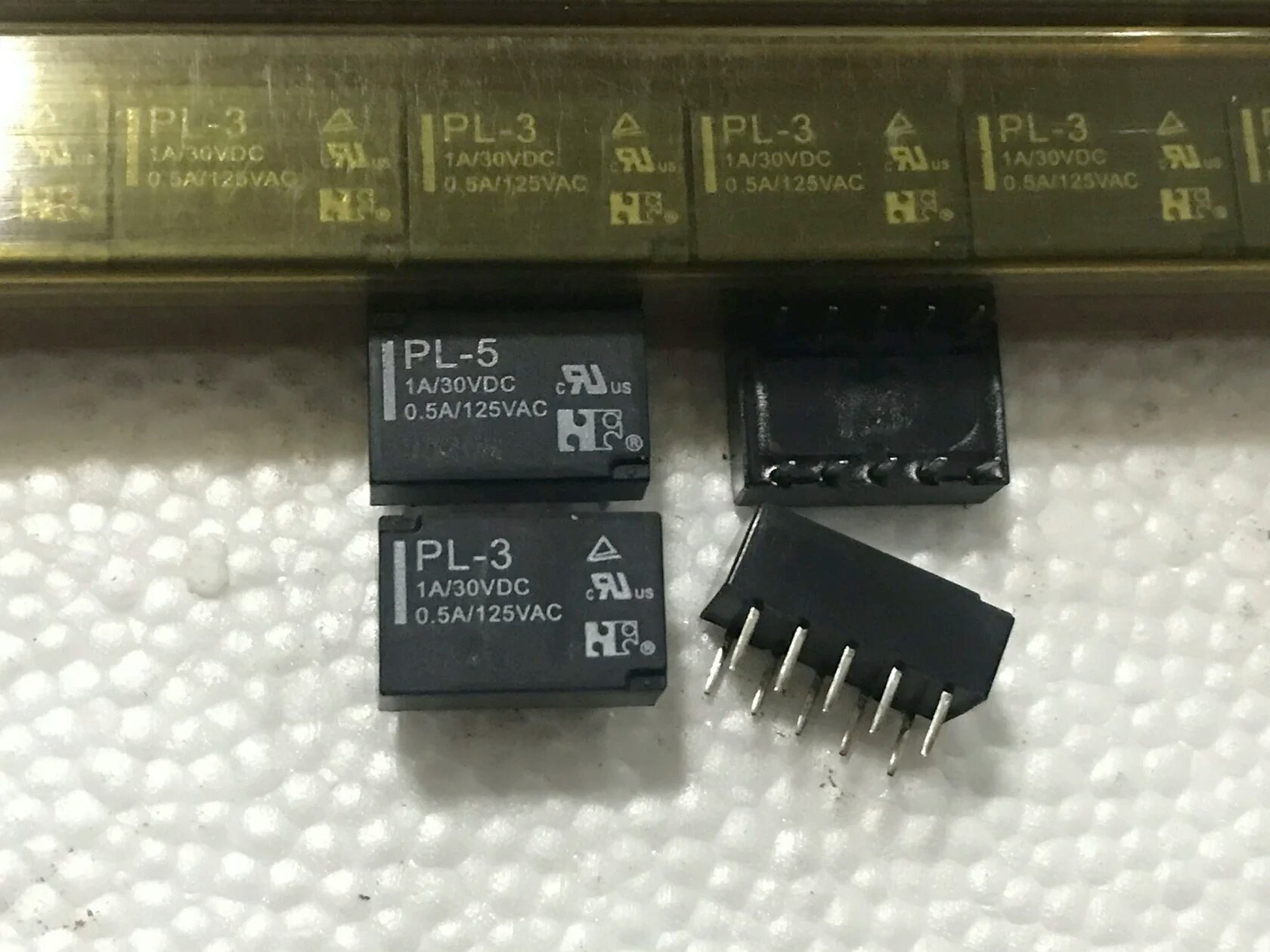 Магнитное реле FUNKWARD PL-5 10 контактов P-12