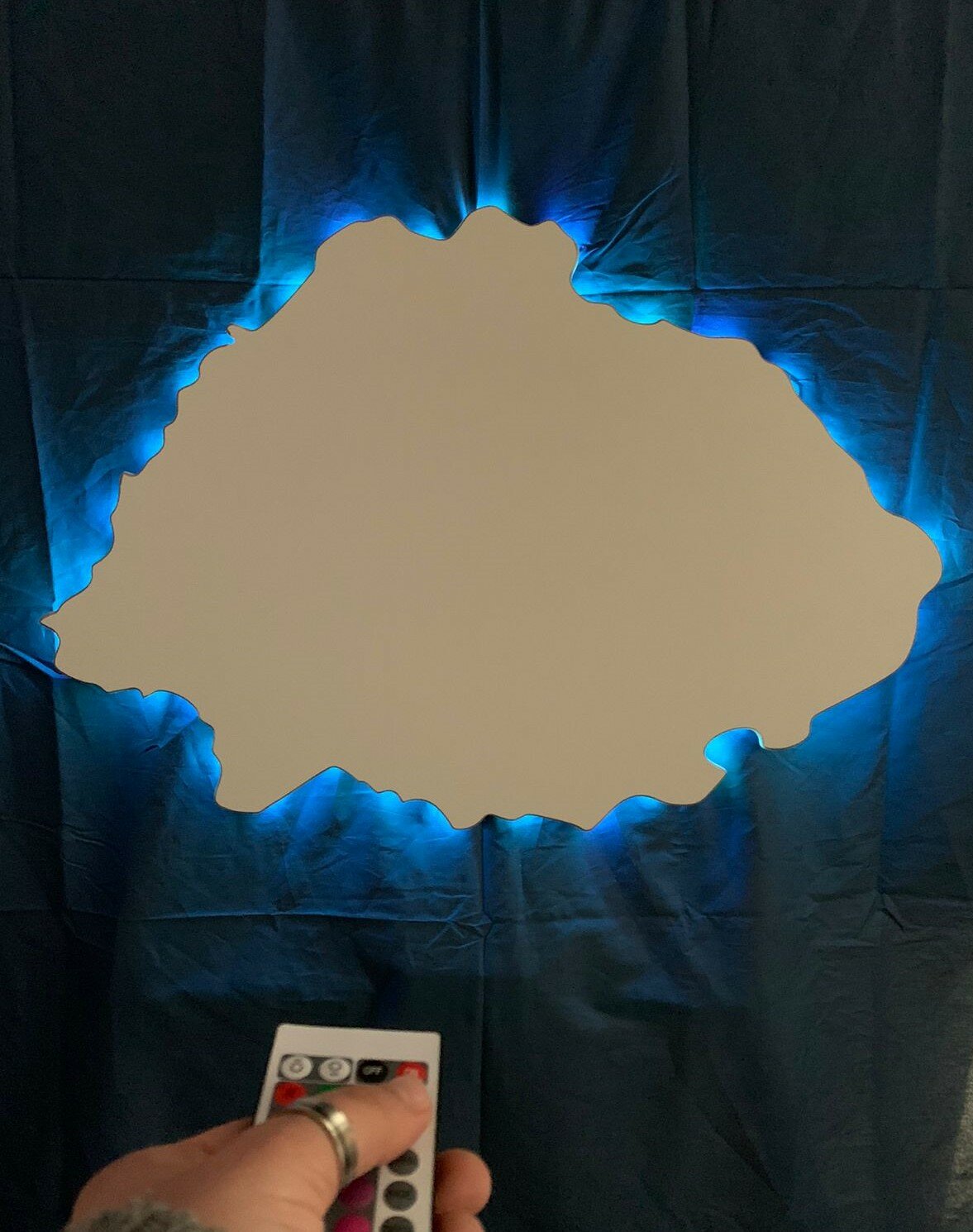 Срез камня, жеода №2, с подсветкой (разноцветная) с пультом,55*79 см,1 шт