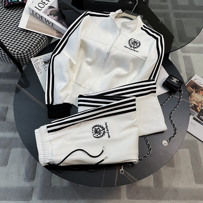 Комплект одежды