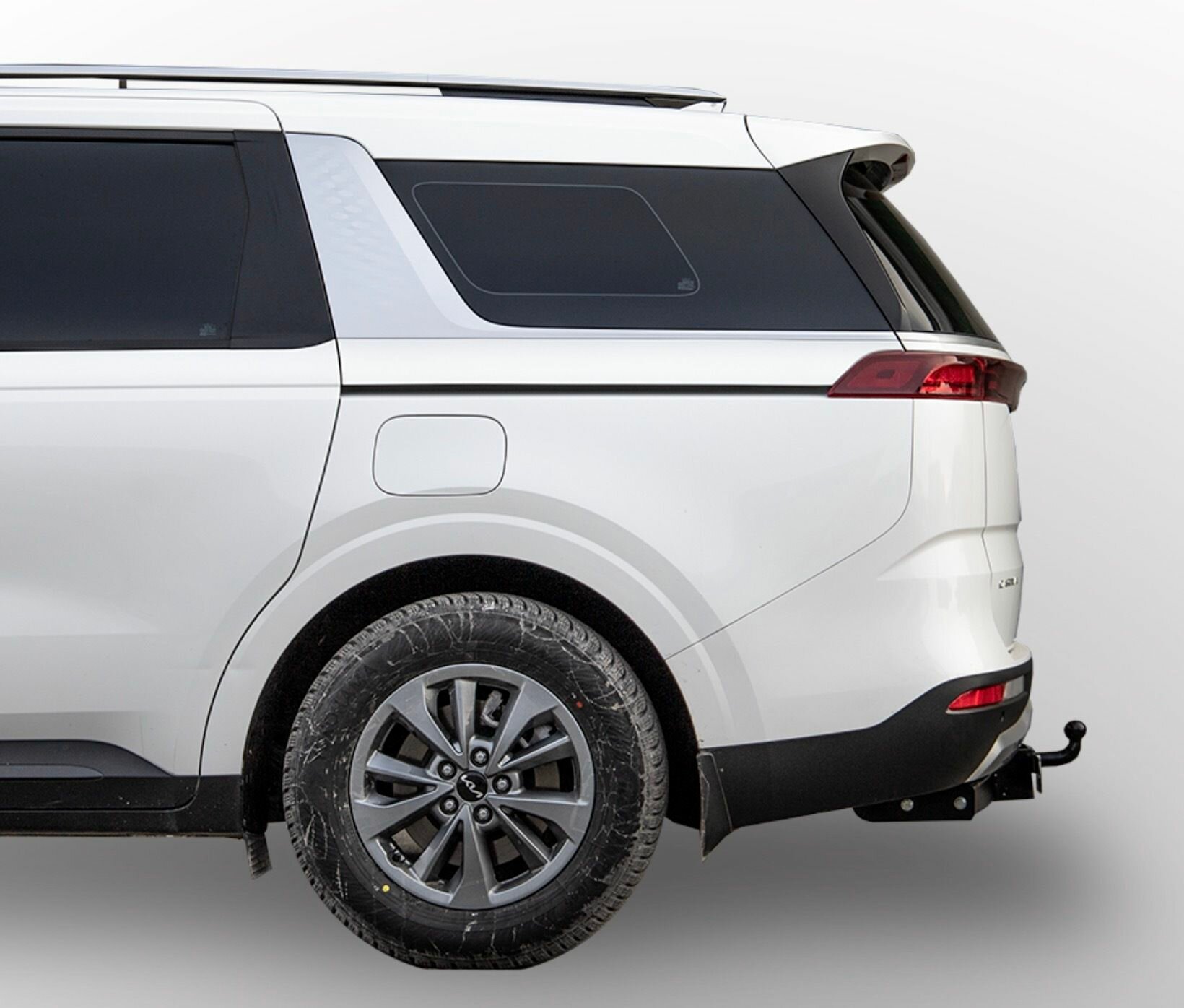 Фаркоп Лидер-плюс для Kia Carnival IV KA4 2021- без снятия и выреза бампера. Тип шара: FC. Нагрузки: 1200/75 кг, (без электрики в комплекте) - K136-FC