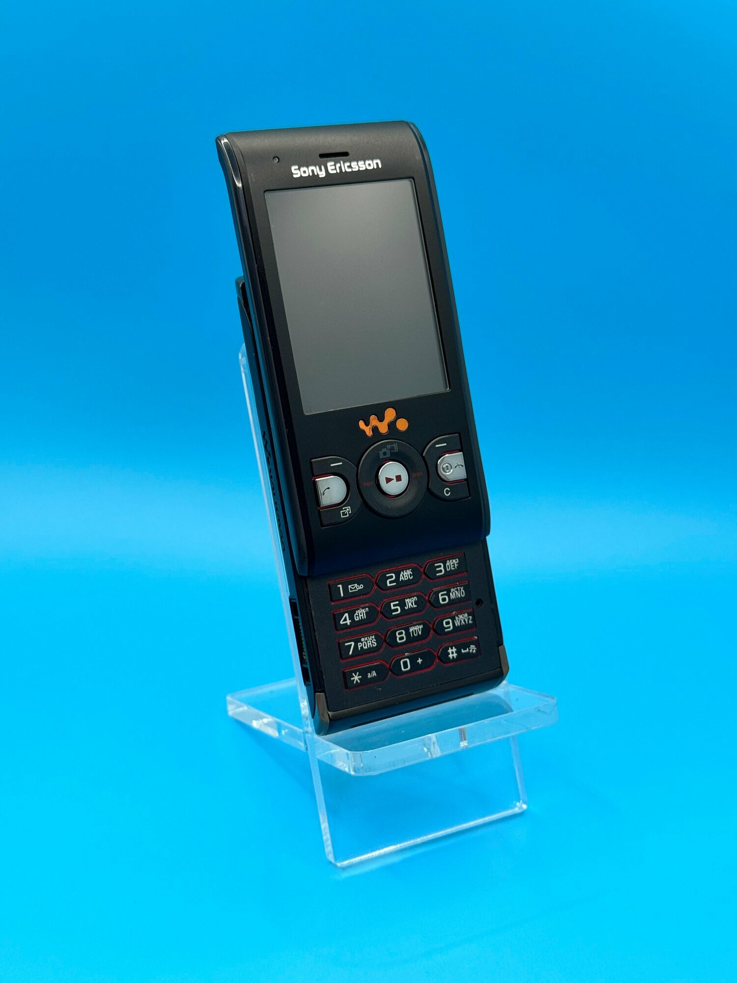 Мобильный телефон Sony Ericsson W595