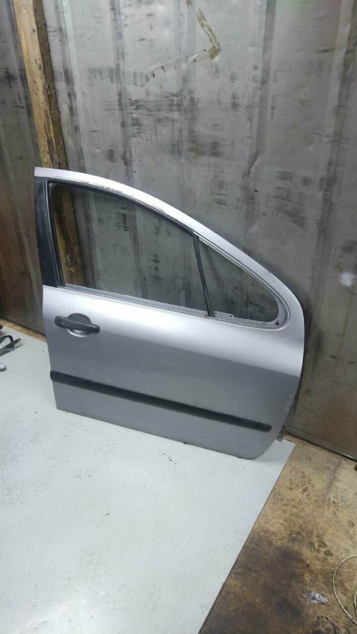 Дверь передняя правая Peugeot 307 2003