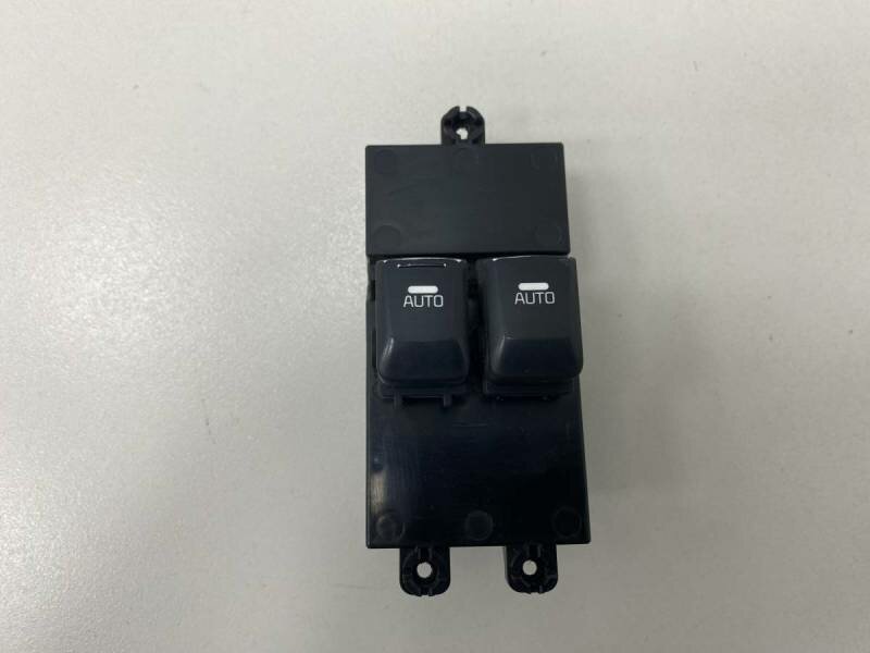 Блок управления стеклоподъемниками Kia Ceed JD 2012-2018