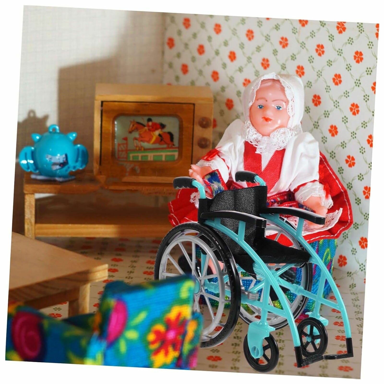 1 набор игрушечной инвалидной коляски и костылей, миниатюрные украшения для детей, игрушка для ролевых игр