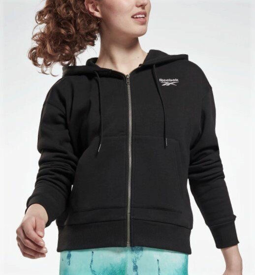 Толстовка спортивная