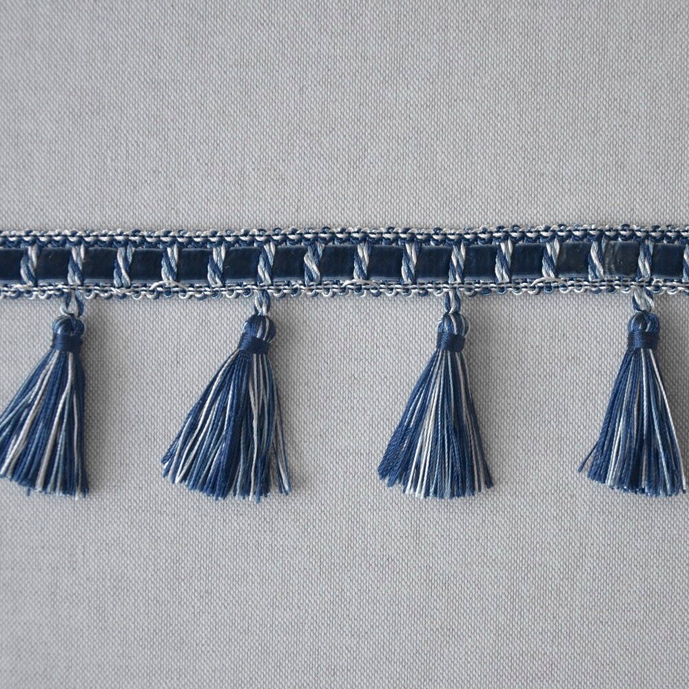 Тесьма 20 м на велюровой ленте с бахромой из кисточек, высота 7,7 см, цвет: синий, белый, голубой