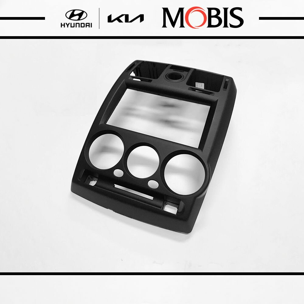 Пaнeль цeнтpaльнoй кoнcoли caлoнa для Hyundai Getz 2002-2011 / арт. 847401C500WK / бренд MOBIS