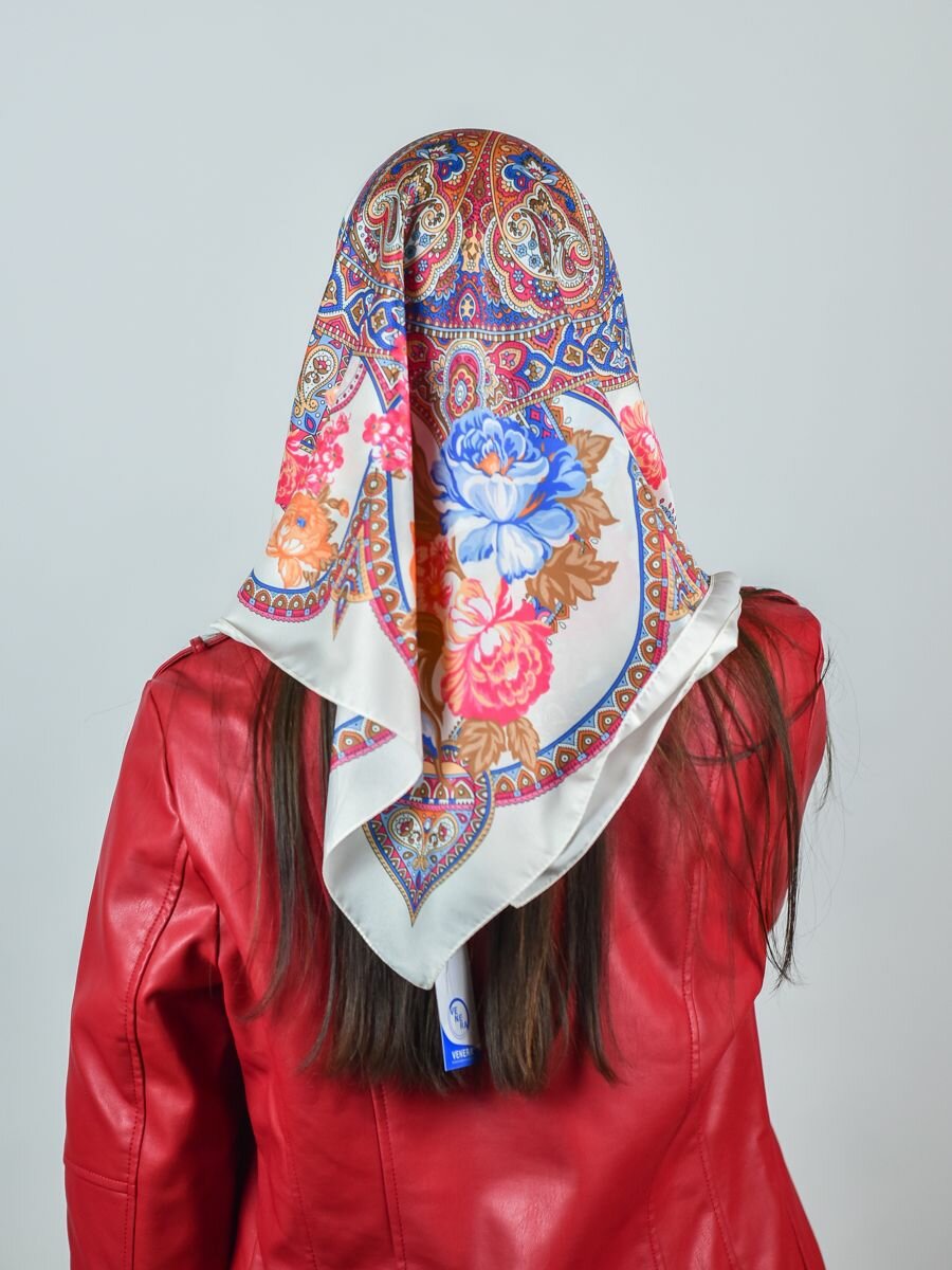 Платок VENERA для женщин,90х90 см, коралловый, оранжевый, синий, коричневый, бежевый — фото 1
