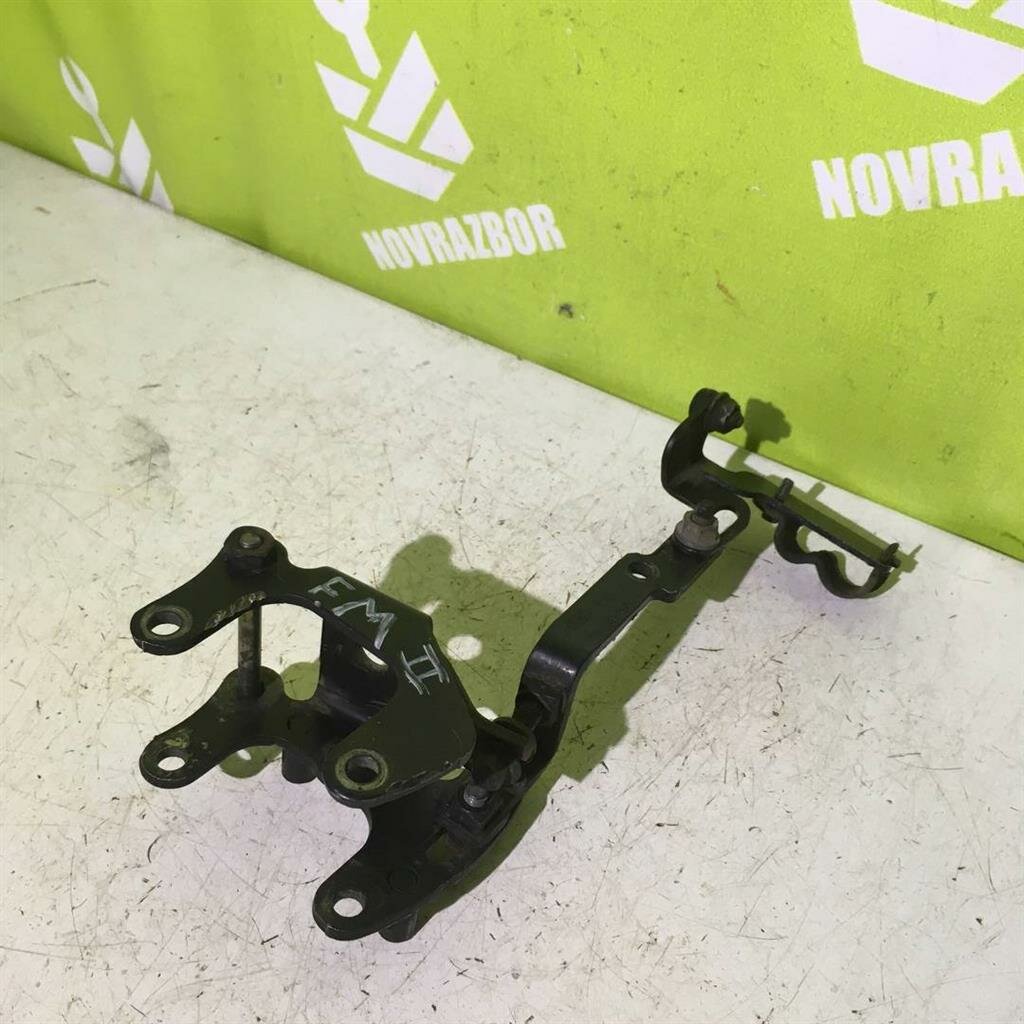 Кронштейн генератора Ford Mondeo 2 96-00