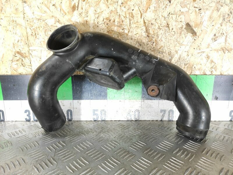 Воздуховод MAZDA MPV LW ЛВ AJ5113200