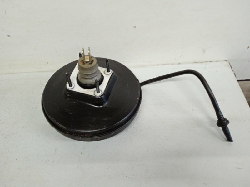 Б/У Форд Фокус 2, Ford C-MAX 2003-2010 Усилитель тормозов вакуумный Ford Focus 2005-2008 2 89302 FORD арт. 4M512B195GA