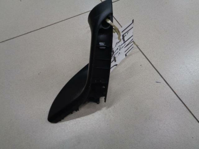 Накладка обшивки двери задней левой от Volkswagen Passat B6 2005-2010