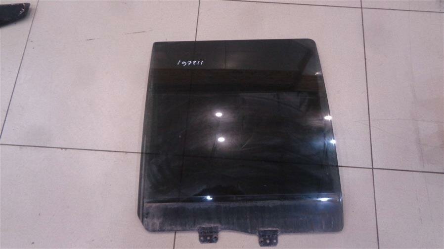 Стекло двери задней правой от Lincoln Navigator 2002-2006