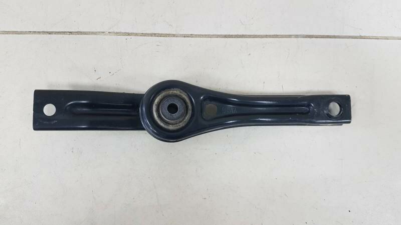 Опора двигателя задняя Skoda Octavia A7 2013 кат.номер: 5Q0199855AG 5Q0199855M