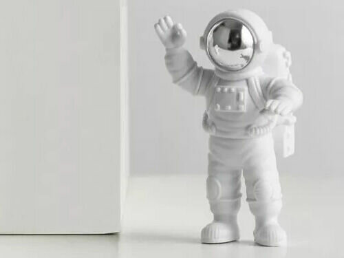 Настольная модель Космонавт «Серебро - Окей»