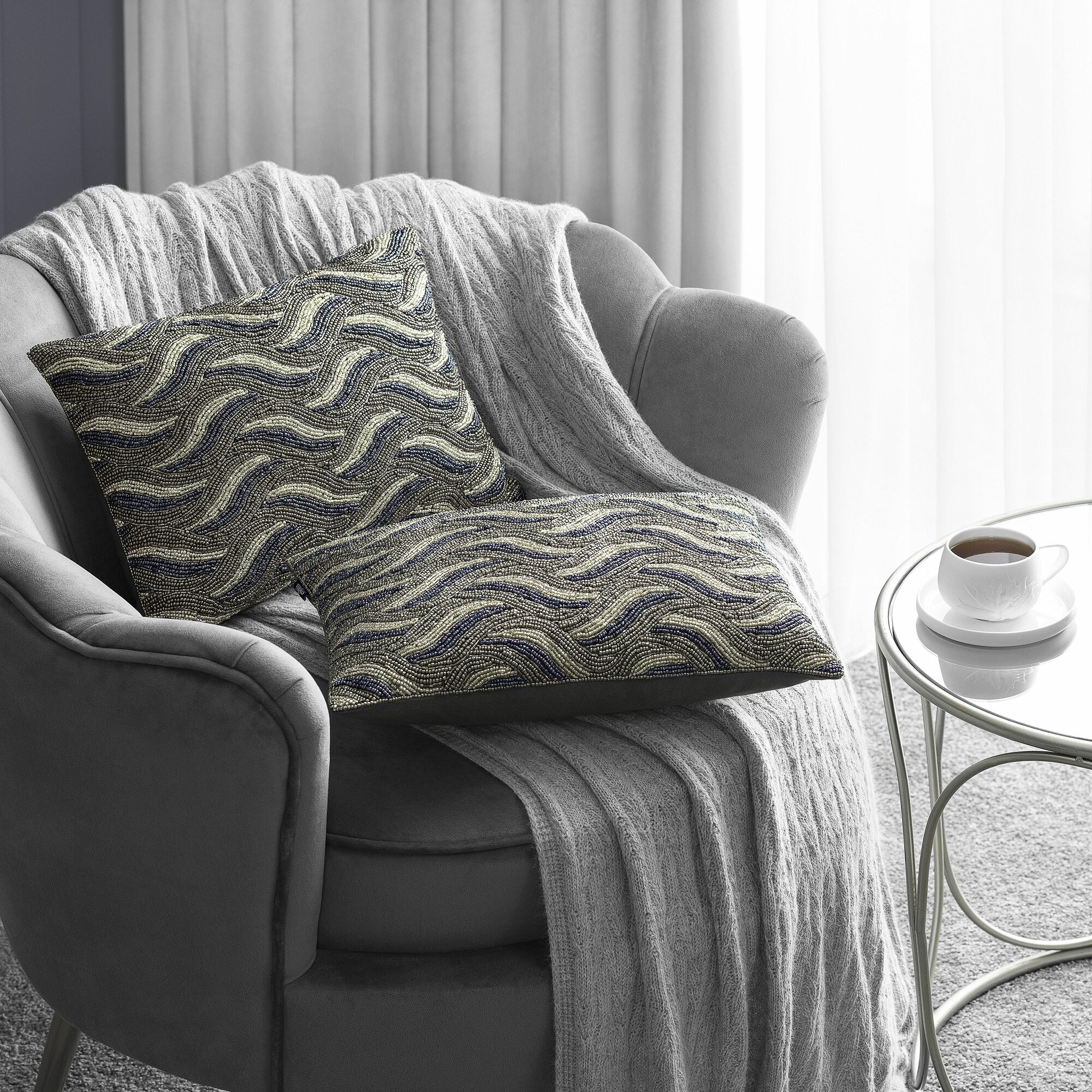 Декоративная подушка Togas "Батту", 30х40 см, хлопок, с вышивкой, гипоаллергенная