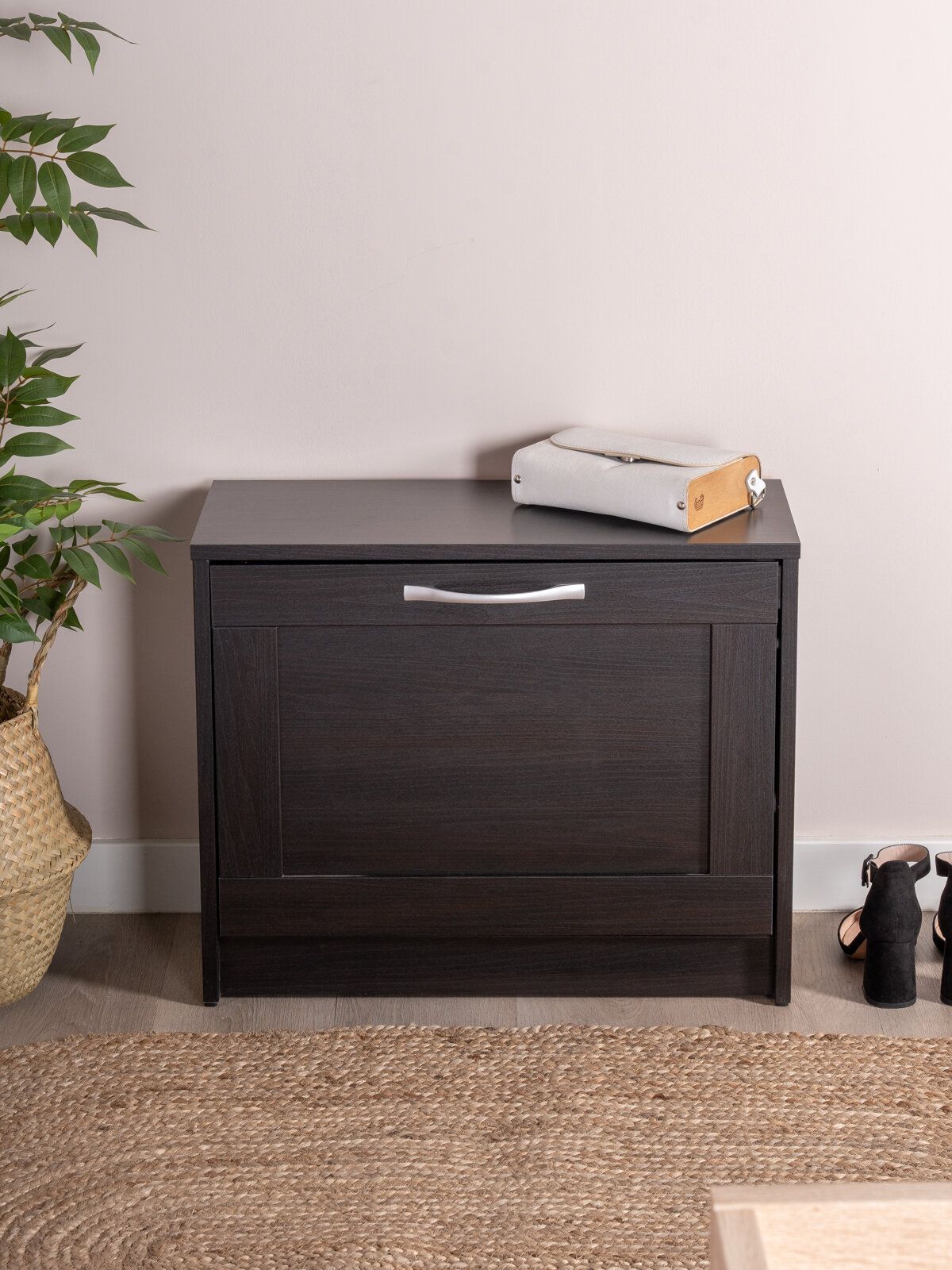 Обувница ГУД лакк Сириус, 60х25х48 см, 1 откидной ящик, черно-коричневая, дуб венге