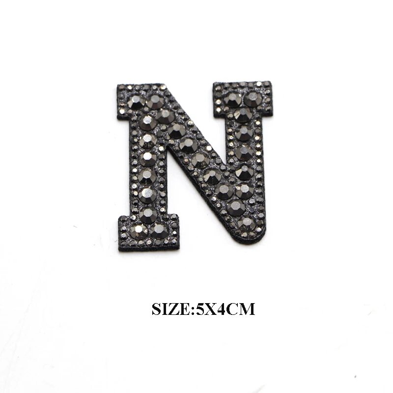 Набор из 26 алфавитных аппликаций с стразами N