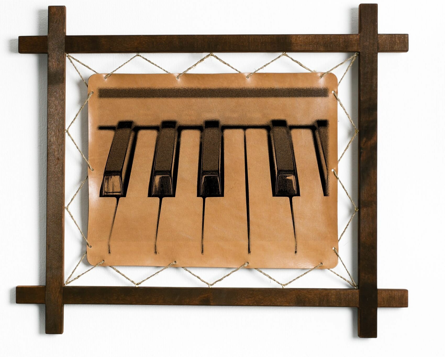Картина интерьерная, натуральная кожа, "Клавиши", в деревянной раме, BoomGift