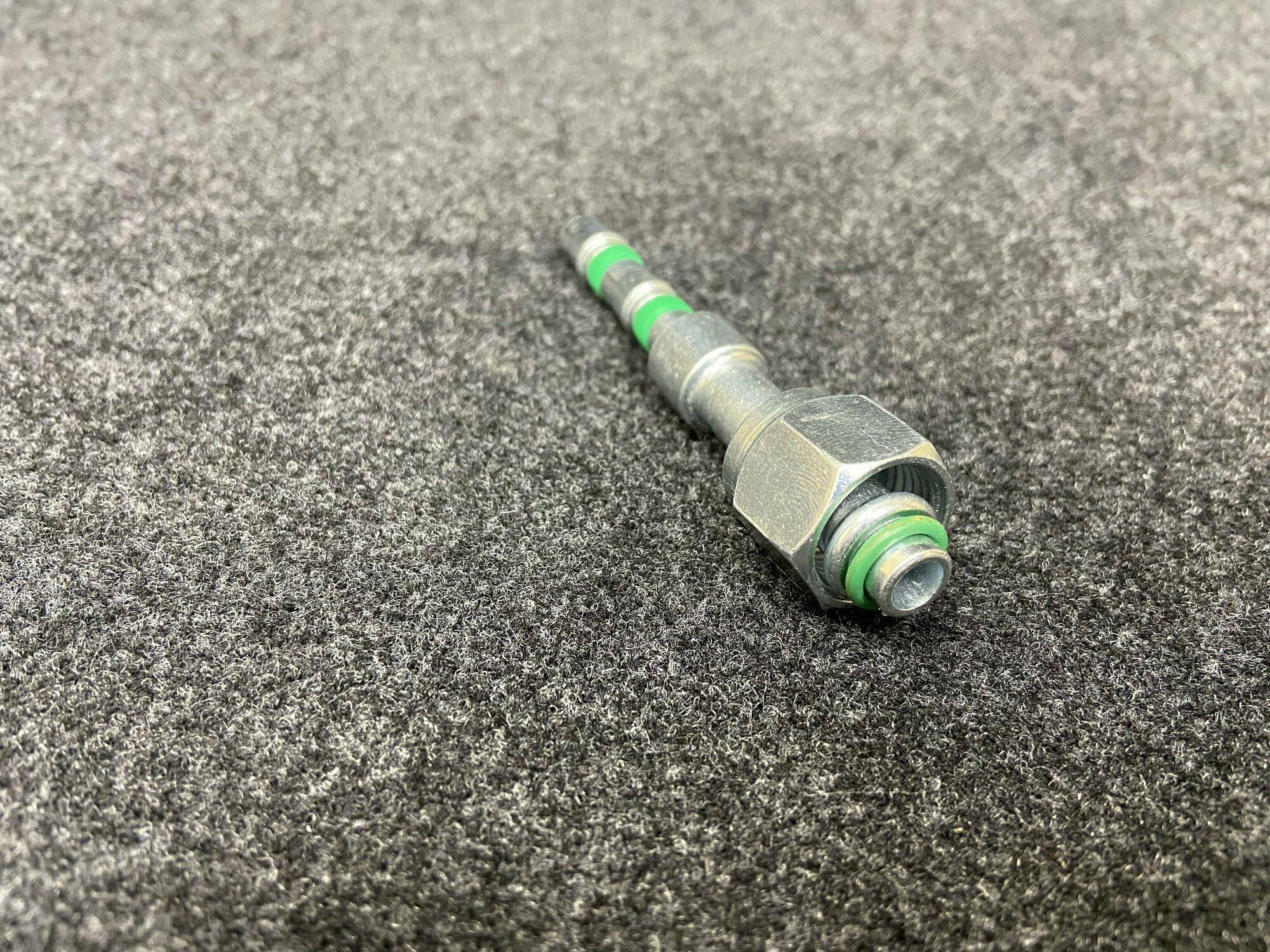 Фитинг стальной O-ring 8мм с резьбой