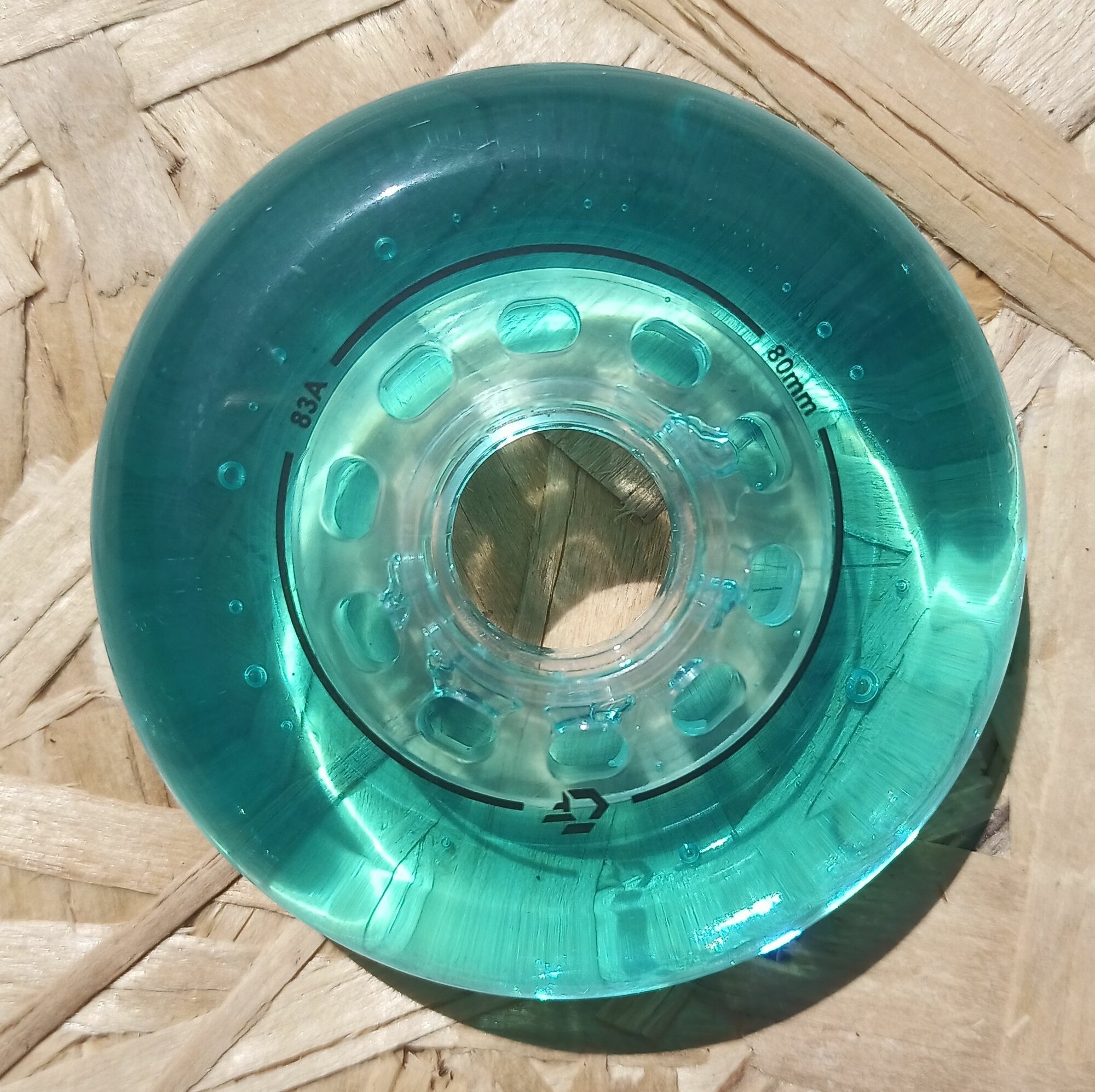 Колеса для роликов 80мм прозрачные синие 8шт. Жесткость 83а CF Crystal.