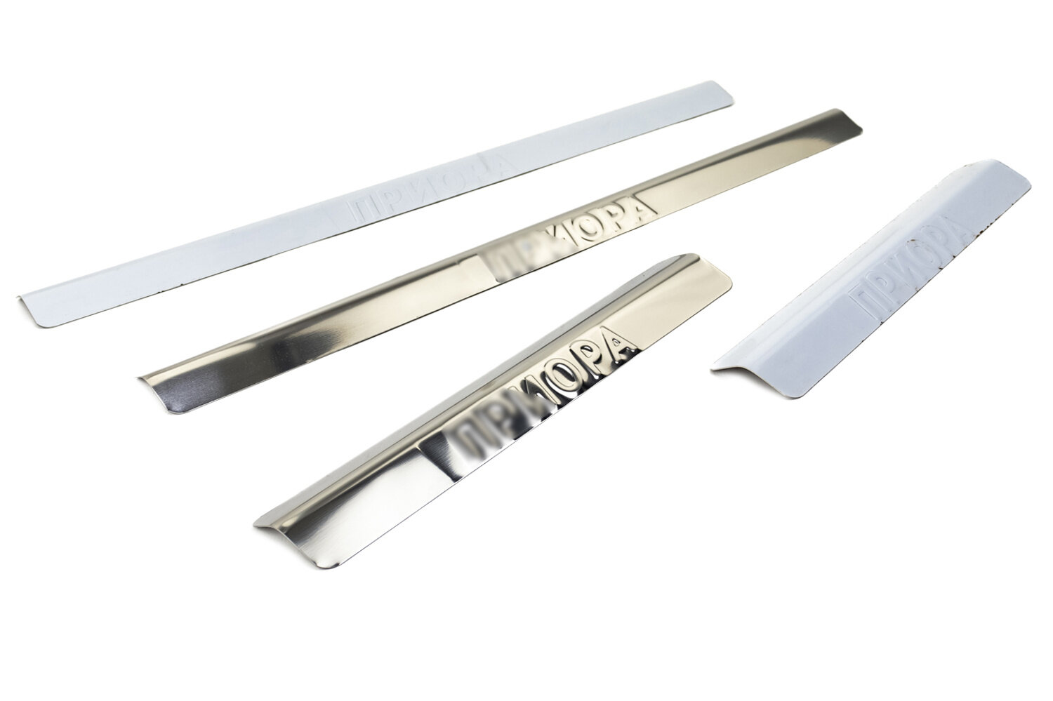 Хромированные накладки с надписью Приора на внутренние пороги для Лада Приора