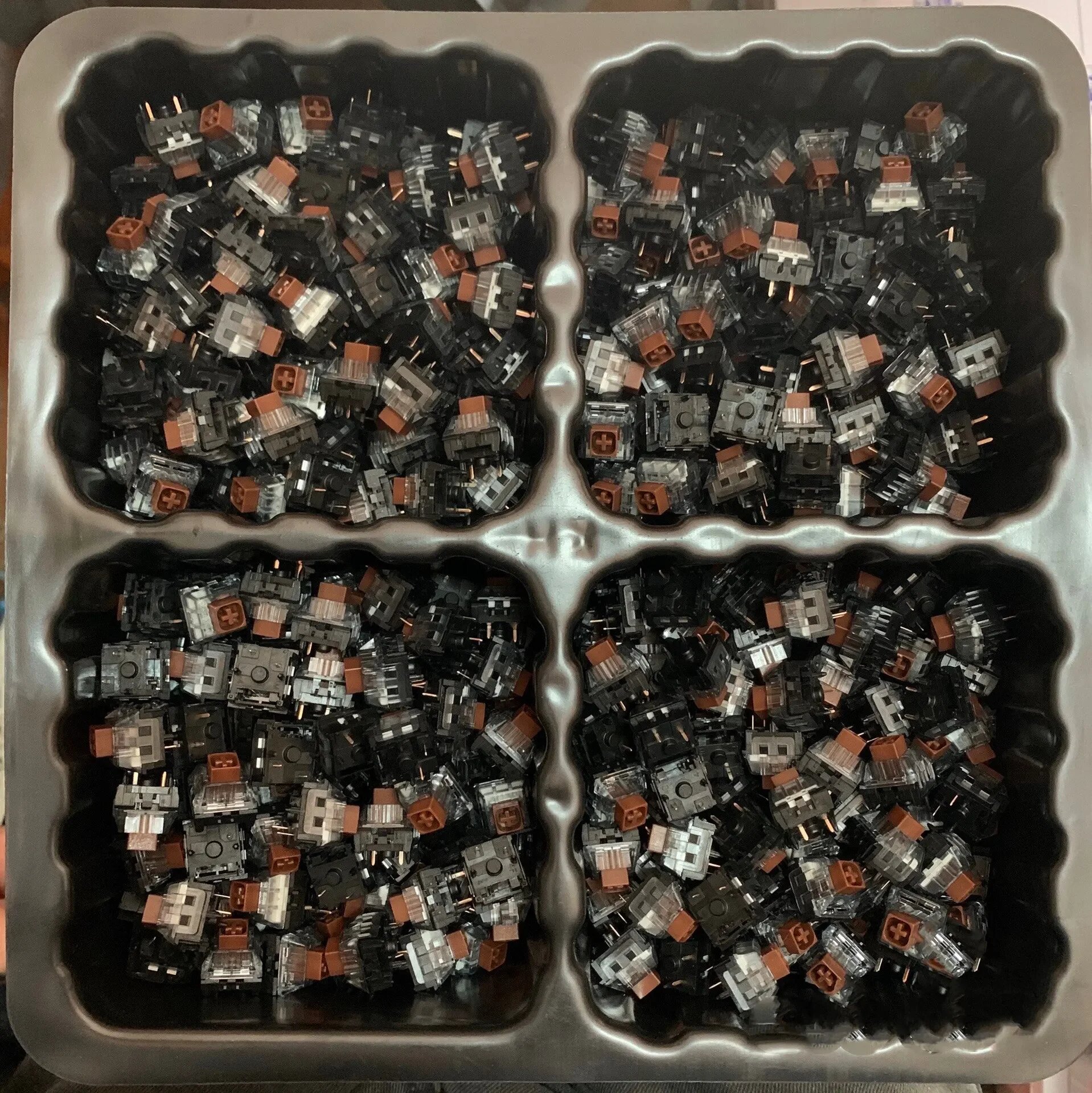 Kailh Box White V2, Box Brown V2, Box Red V2 механические переключатели 90pcs, Box V2 Brown-Tactile