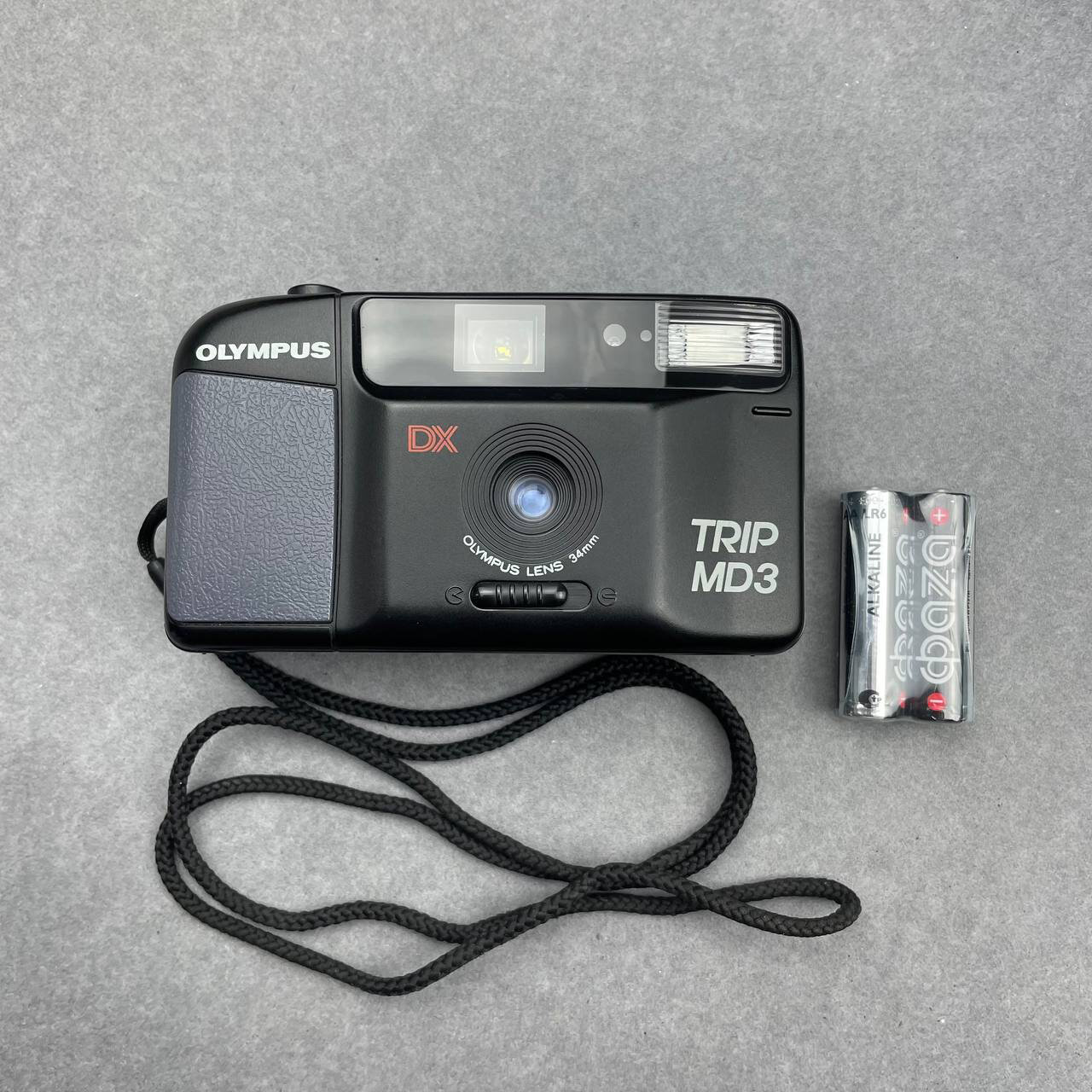 Винтажный пленочный фотоаппарат Olympus Trip MD3, черный