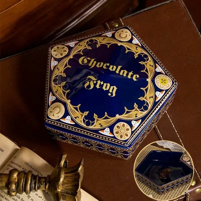 Керамическая шкатулка для хранения шоколадной лягушки из Гарри Поттера