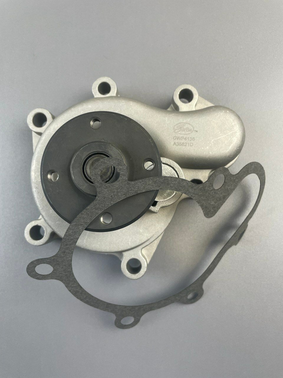 Насос водяной с пр-кой JAC M1/M4, Sollers Atlant с двс. 1.9 дизель, Isuzu MU-X 3.0 ан. 1041100FB040 — фото 1