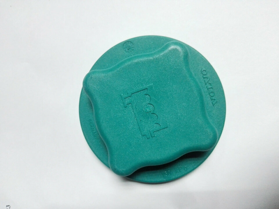 Крышка бачка расширит. сист. охлажд. двигателя Volvo