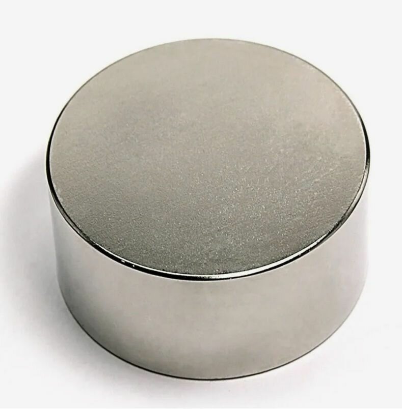 Поисковый , сверхсильный , неодимовый магнит, универсальный, Neodim74, F400 кг односторонний , с отверстием 8мм , с рым-болтом и контргайкой в комплекте . Серый , производство Россия.