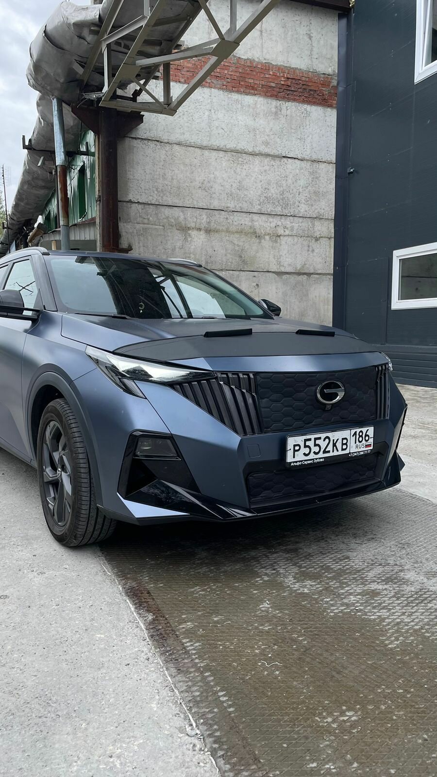 Кожаный дефлектор на капот для GAC GS3 (Гак ГС3)