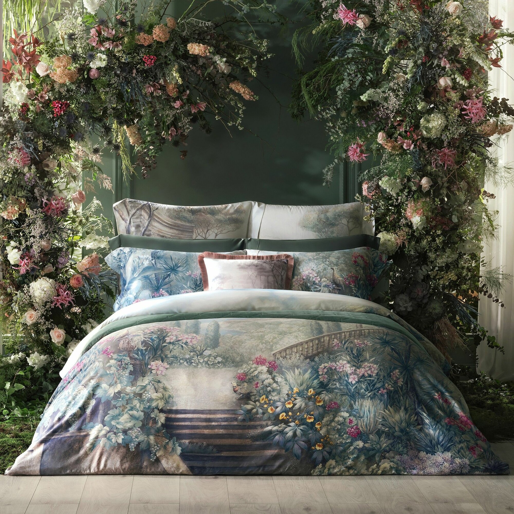 Togas Простыня на резинке элизиум св. зел 180х200+35, 1пр, 100% Sensotex эвкалиптовое волокно