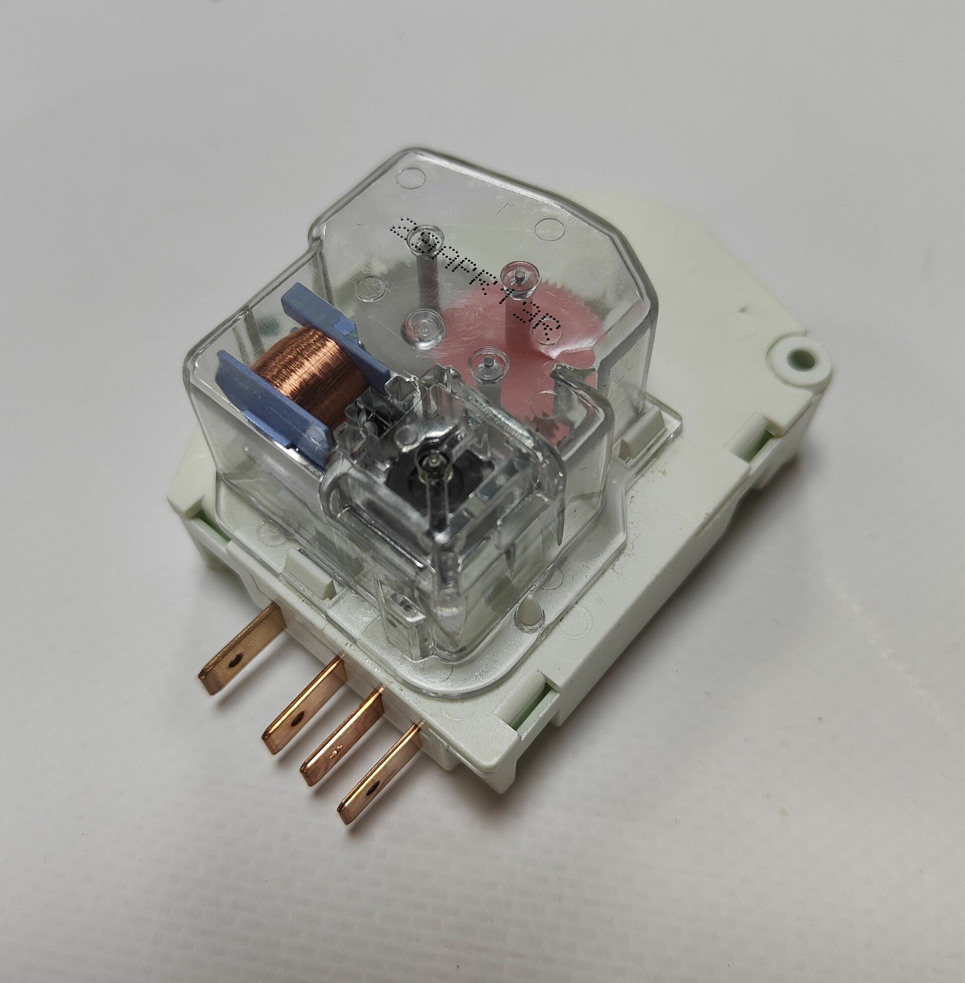 Электромеханический таймер оттайки DBZC-825-1G1 для холодильника Hotpoint-Ariston (Хотпоинт-Аристон), Индезит (Indesit), Стинол (Stinol)